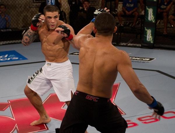The nuts and bolts of Daniel Sarafian's “choke-the-goose” on TUF Brazil ...