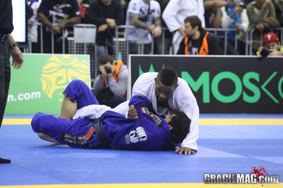 Video Jiu-Jitsu---Você sabe como aplicar a raspagem da meia-guarda ...