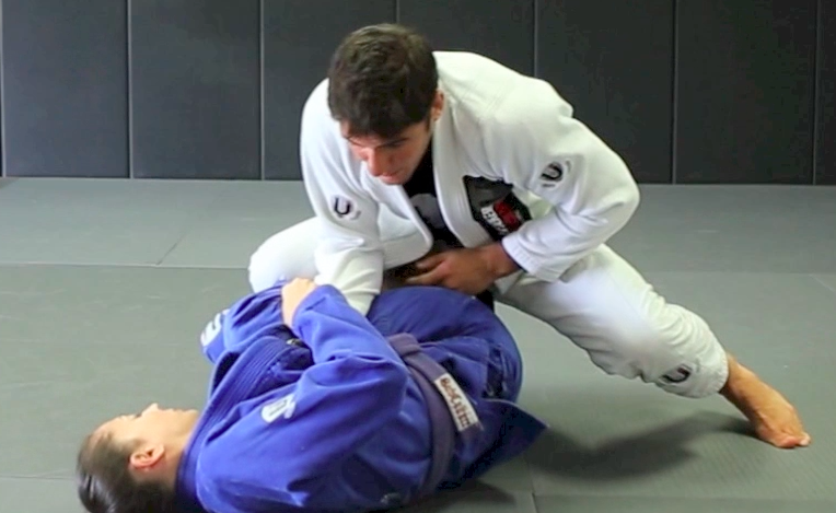 Christian Uflacker teaches a ballon sweep | Graciemag