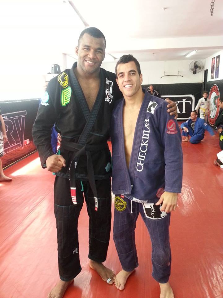 Jackson Sousa é condecorado faixa-preta de Jiu-Jitsu | Graciemag