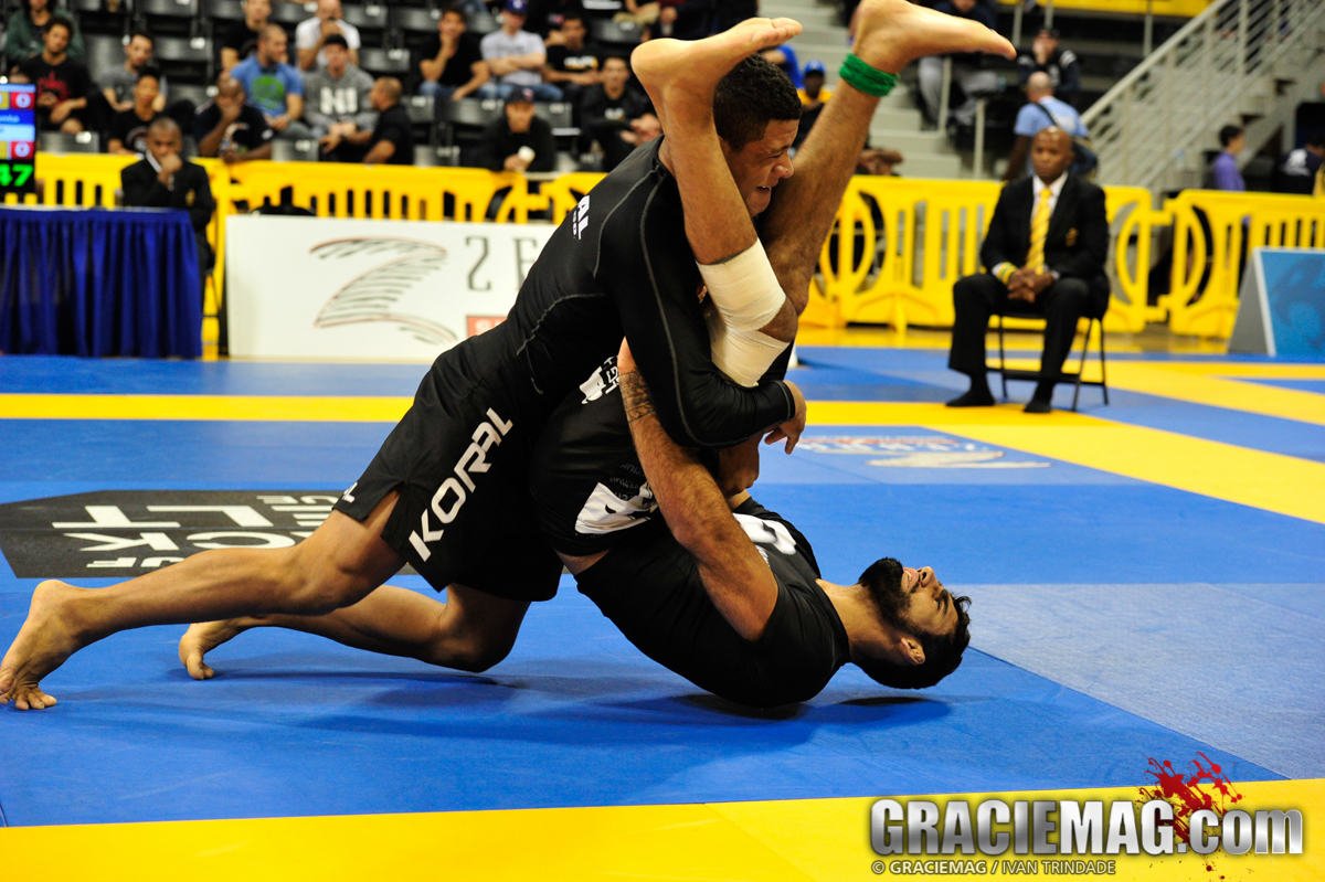 Jiu-Jitsu: Interview with Gilbert Burns | Graciemag