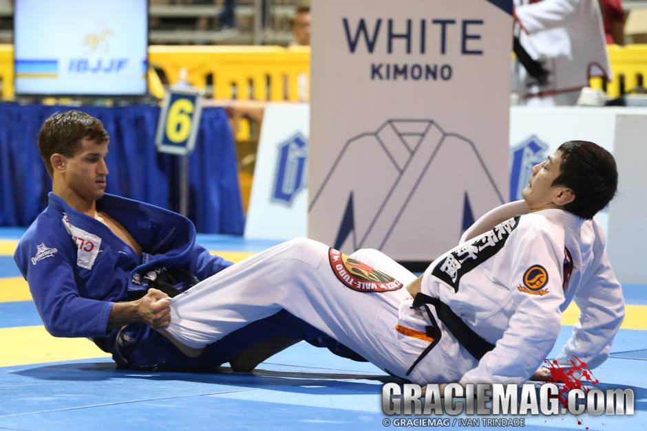 Osvaldo Queixinho demonstrates how to defend Paulo Miyao’s berimbolo ...