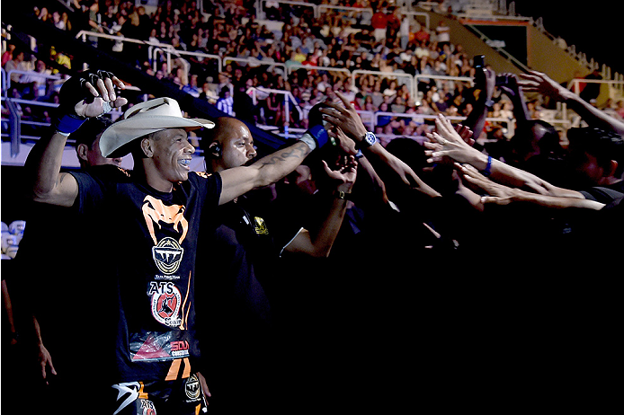 Alex Cowboy e Ketlen Fenômeno representam o Brasil no UFC em Portland ...