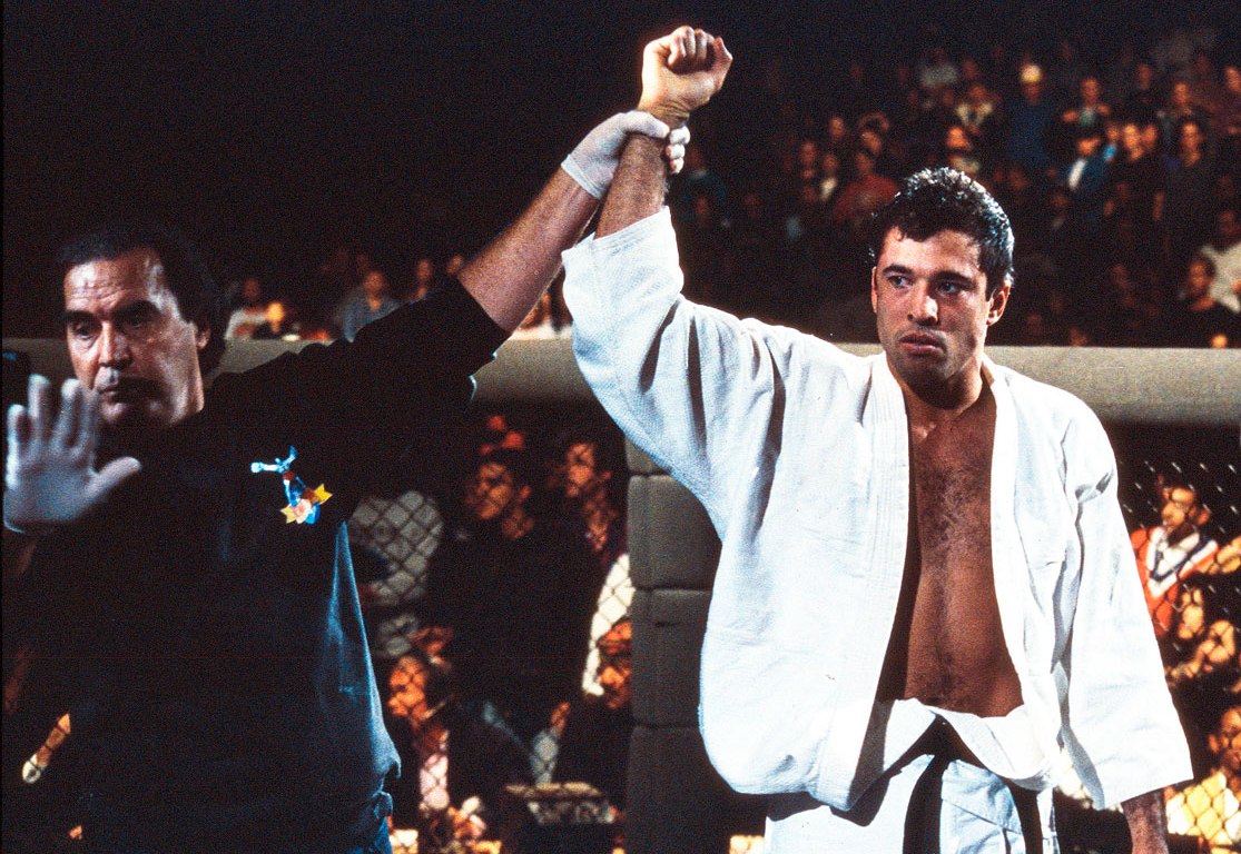 Grande mestre de Jiu-Jitsu e árbitro do UFC 1, Hélio Vigio morre aos 82 ...