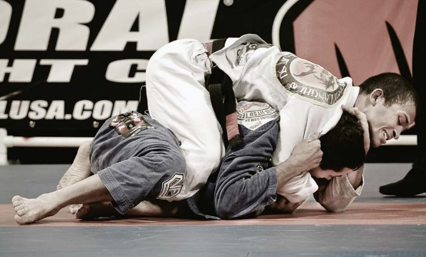 Rear naked choke: the dossier | Graciemag